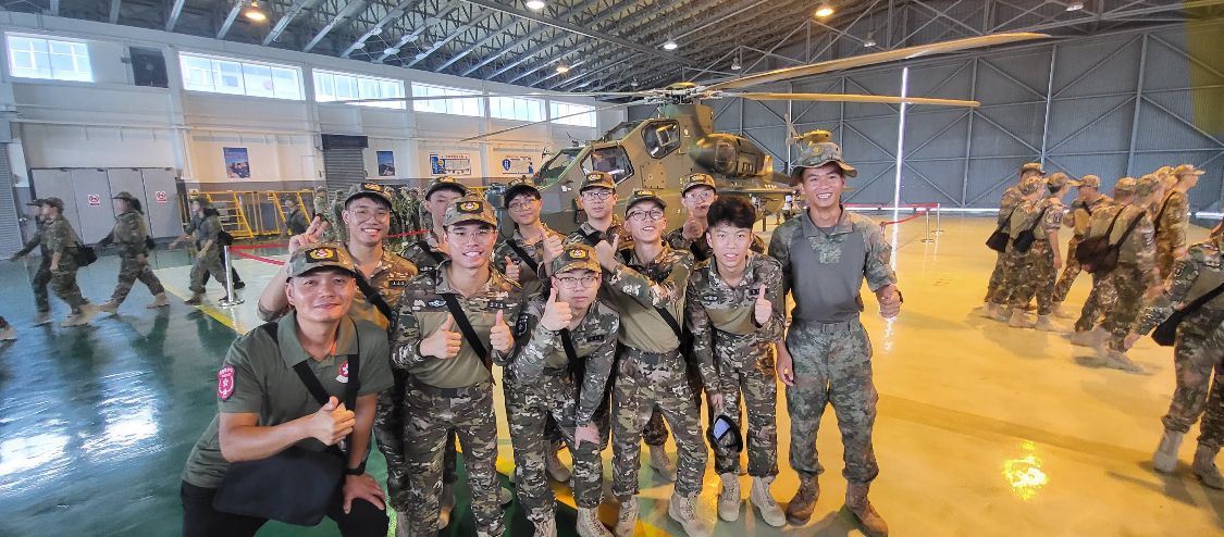 普通話科及國民教育委員會：「香港青少年軍事夏令營」